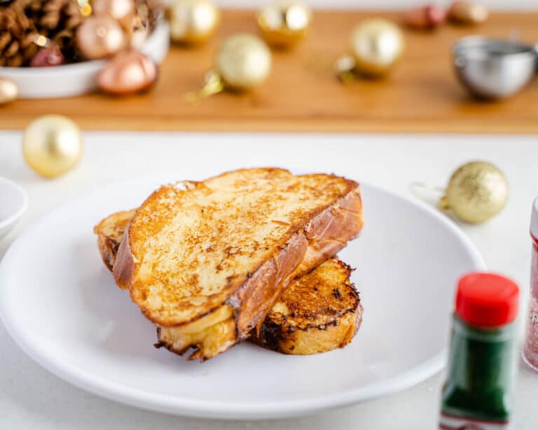 Christmas French Vanilla French Toast | Golden Truffle