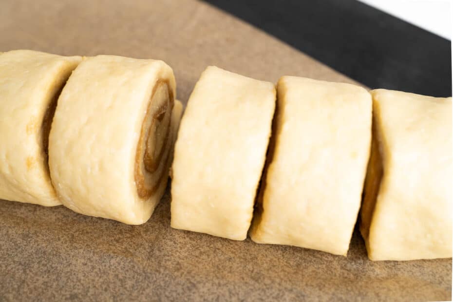 Christmas Tree Cinnamon Rolls | Golden Truffle